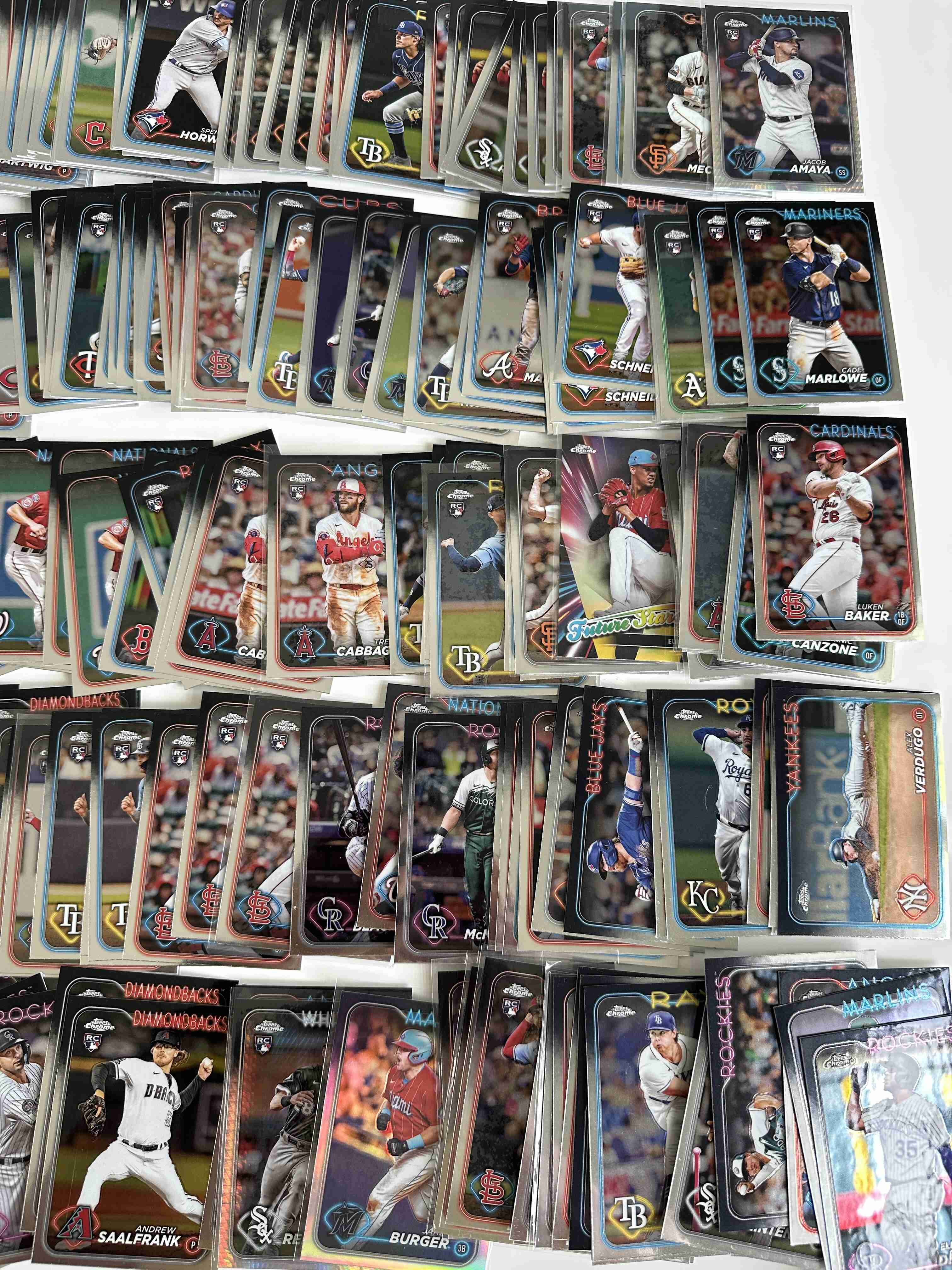 Sportlots Auctions: **HUGE 250 CARD LOT FLAT RATE BOX** 2024 Topps Chrome rc's+