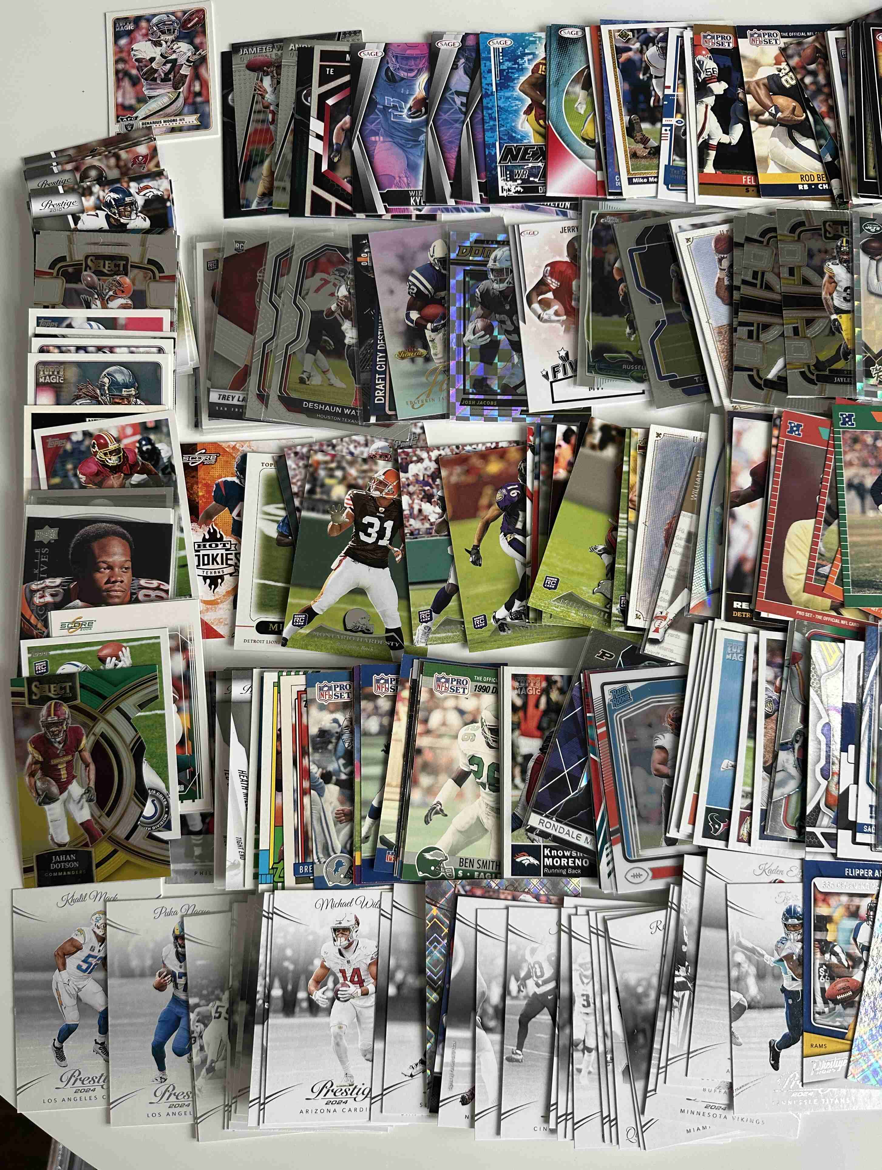 Sportlots Auctions: *HUGE 295++ FLAT RATE BOX CARD LOT* FOOTBALL RCs ...